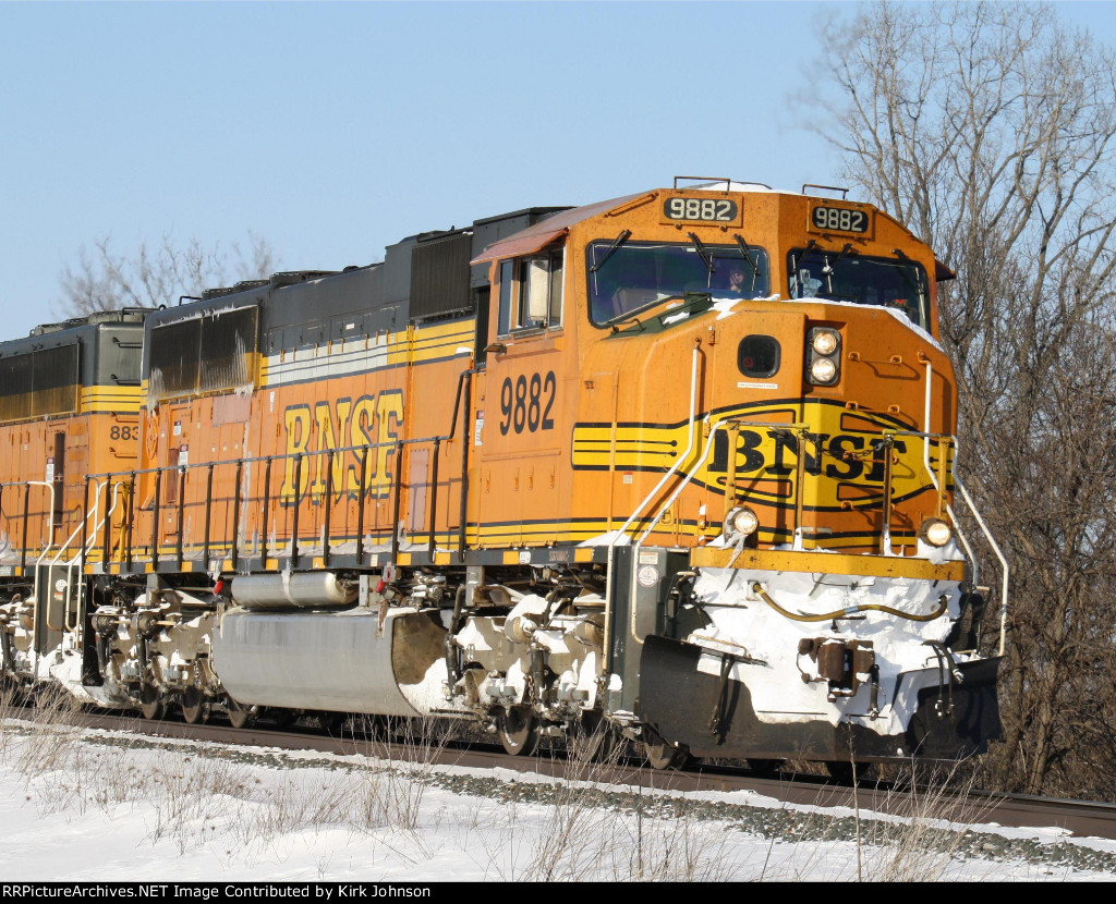 BNSF 9882